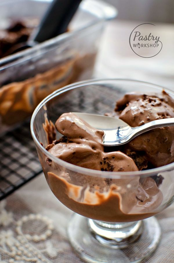 Inghetata cu ciocolata si brownies
